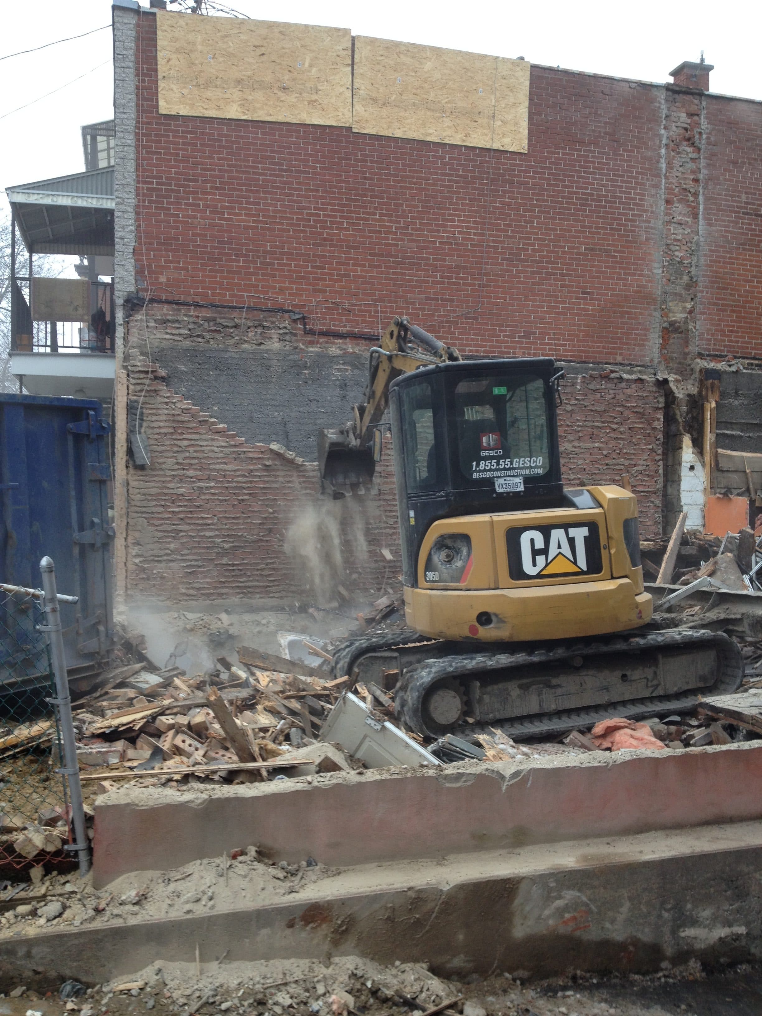 Gesco Construction: Mechanized demolition